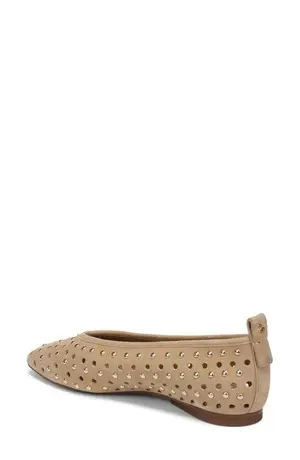 27 EDIT NATURALIZER Carla Perforated Studded Flat