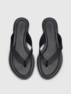 REFORMATION Jessie Thong Sandal - Black
