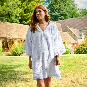 CHRISTY Boho Relaxed Soft Cotton Jacquard Weave Poncho - White