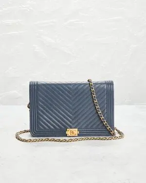 FWRD RENEW Chanel Wallet On Chain
