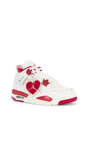JORDAN 4 Retro Sneaker