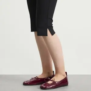 Good American Soft Stretch Ponte Pull On Capris