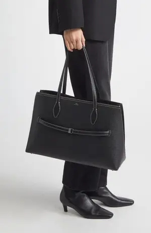 TOTEME Lounge Belted Leather Tote - Black