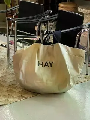 HAY Snap-closure Tote Bag