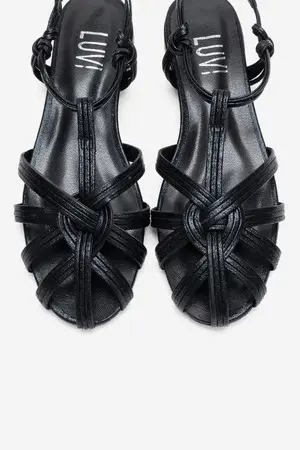 PROLOGUE SHOES Block Heel Sandal - Black