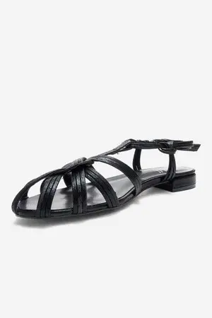 PROLOGUE SHOES Block Heel Sandal - Black