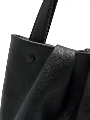 THEMOIRE Pleated Tote - Black