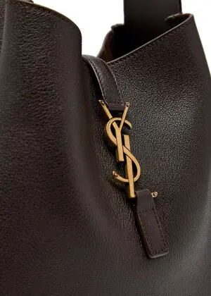 Saint Laurent 5 Á 7 Small Leather Shoulder Bag - Chocolate