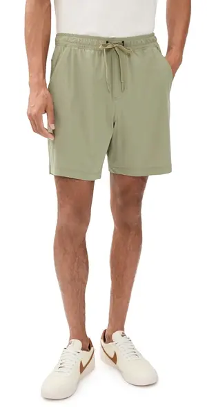 RHONE 7 Pursuit Shorts - Sand Green