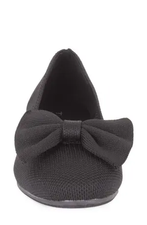 Tahari Casablanca Bow Flat - Black