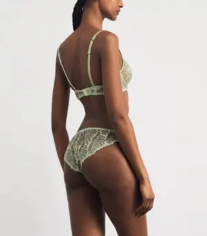 COCO DE MER Lace Laurel Plunge Bra