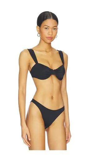 AWAY THAT DAY Isla Del Sol Bikini Top - Black