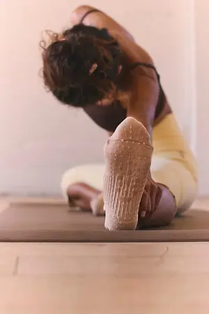 Free People No Show Pilates Grip Socks Sandy