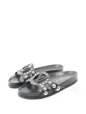 LOUIS VUITTON 2023 Studded Leather Sandals - Black