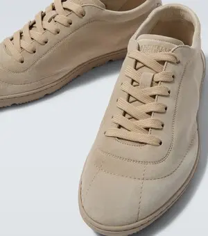 Brunello Cucinelli Suede Round Toe Sneakers - Beige