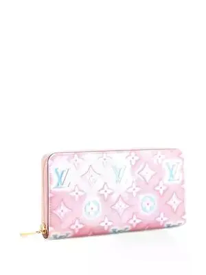 LOUIS VUITTON Zippy Wallet Valentine Neon Monogram Vernis Small Wallets - Pink