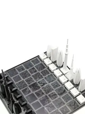 SKYLINE CHESS Tokyo Chess Set