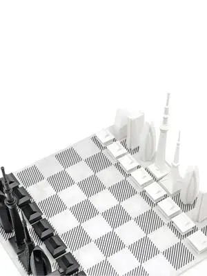 SKYLINE CHESS Tokyo Chess Set