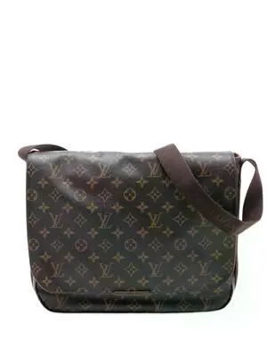 LOUIS VUITTON 2012 Monogram Beaubourg Messenger Mm