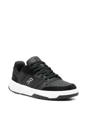 On Roger Clubhouse Sneakers - Black