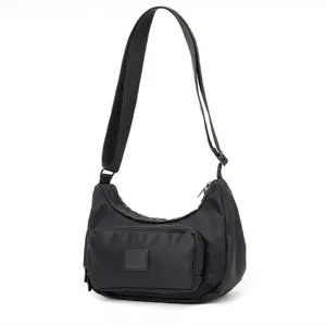 MANHATTAN PORTAGE Parkchester Shoulder Bag