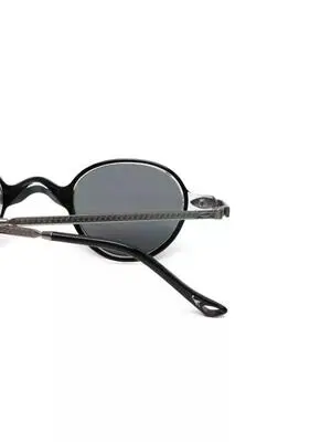 EYEPETIZER Oval-frame Sunglasses - Black