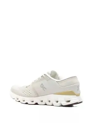On Cloud X 4 Sneakers