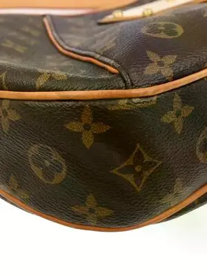 LOUIS VUITTON 2012 Thames Gm Monogram Shoulder Bag