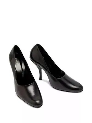 JUDE Round-toe Pumps