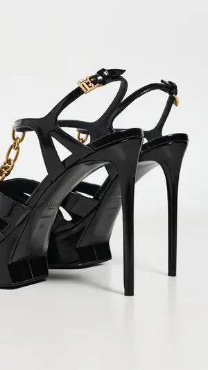 Balmain Sync Platform Sandals In Patent Lambskin - 0pa Noir