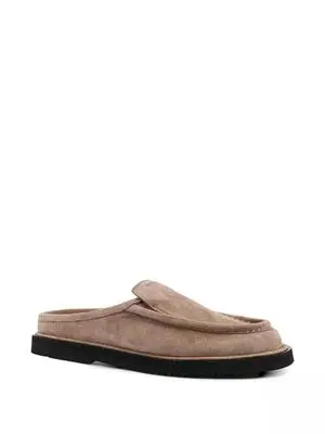 REFERENC Canoa Resort Mules