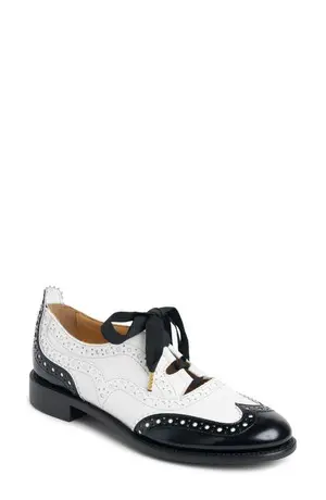 THE OFFICE OF US Ms. Lyndie Wingtip Oxford - Black/white