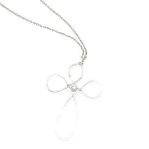 ALEGRIA ACCESSORIES Believe Cross Pendant Necklace - Silver