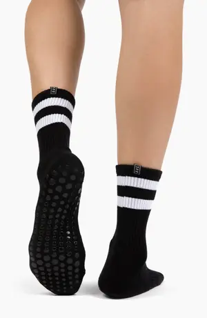 LUTAVA Antimicrobial Grip Crew Socks 4 Pack - Black