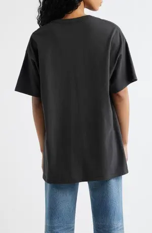 MERCH TRAFFIC Graphic T-shirt