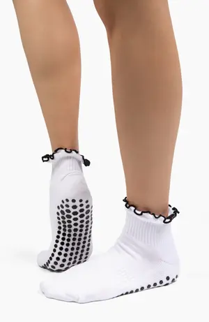 LUTAVA Antimicrobial Grip Sock- White Ruffle Black Grip4 Pack