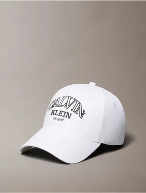 Calvin Klein Curved Logo Cap - Bright White