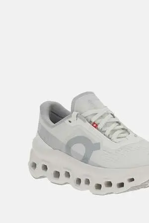 On Cloudmonster Sneakers - White