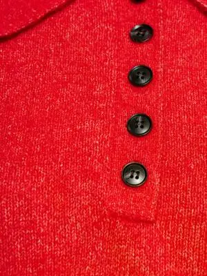 GESTUZ Buttoned Polo Knitwear - Red