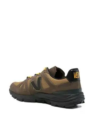 VEJA Salar Alveomesh Sneakers - Brown
