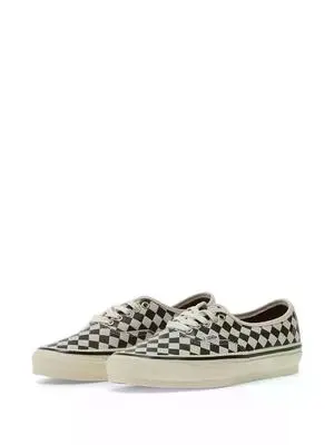 VANS Checkered Lace-up Sneakers - Black