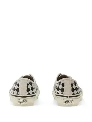 VANS Checkered Lace-up Sneakers - Black