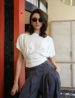 NINETY PERCENT Wren Ruched Hem Tee - Chalk