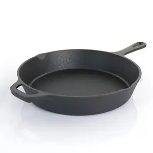 MEGACHEF Pre-seasoned Cast Iron 5-piece Kitchen Cookware Set