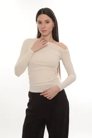 MONLICIA Lune Asymmetric Off-shoulder Long Sleeve Stretch Top - Ecru