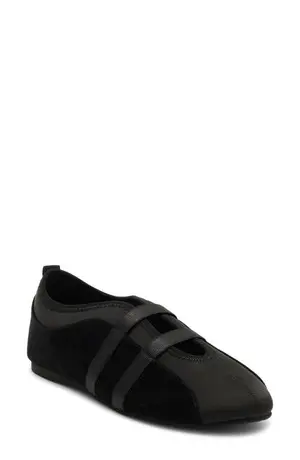 Intentionally Blank Elastic Shoes For Women