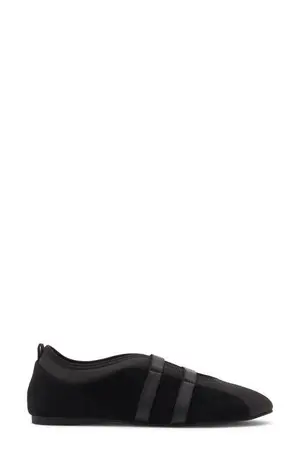 Intentionally Blank Sporty Sneakers - Black