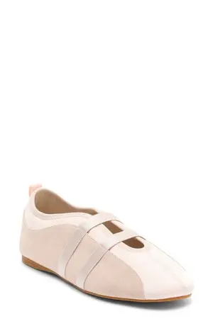 Intentionally Blank Perforated Shoes For Women