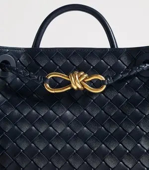 Bottega Veneta Small Andiamo Top-handle Bag - Blue