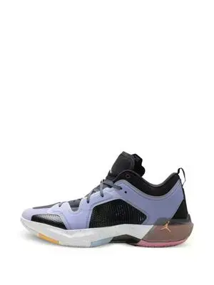 JORDAN Air 37 Low Logo Sneakers - Purple